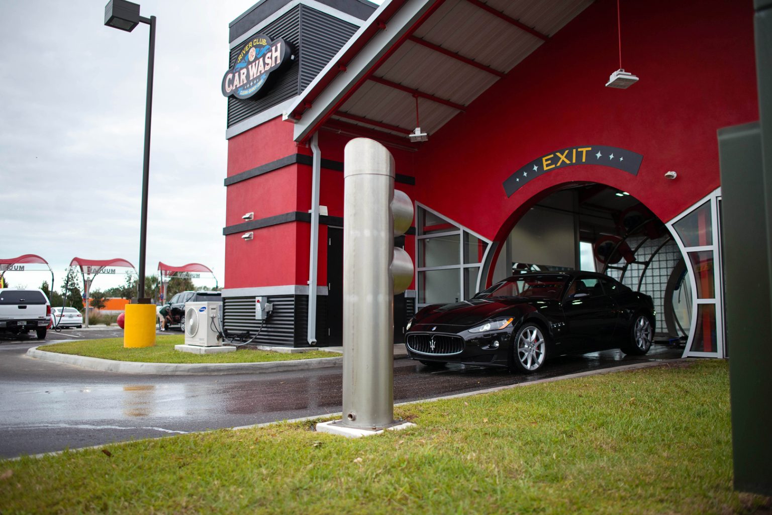 SR64 Car Wash - Visit River Club Car Wash | Best Express Car Wash in ...